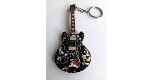 Oasis 10cm Wooden Tribute Guitar Key Chain