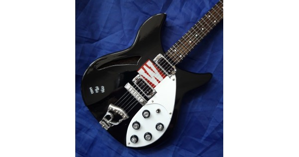 Paul Weller W 10" Miniature Tribute Guitar